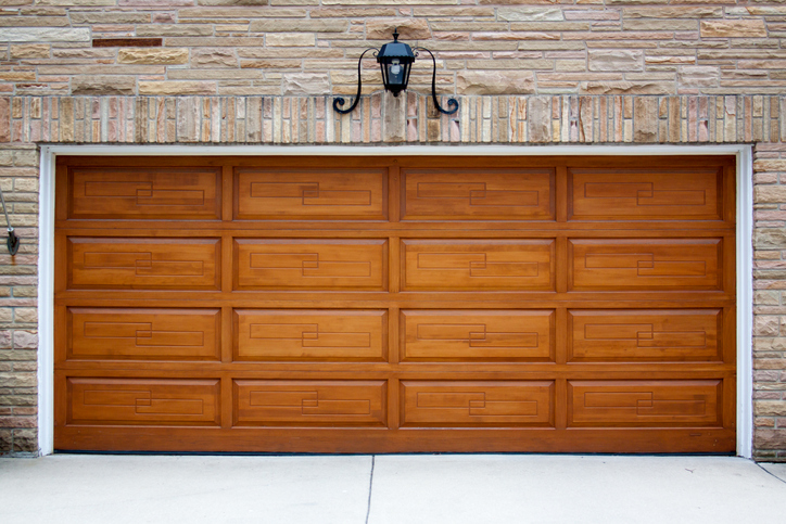 How to Pick the Best Residential Garage Doors for Your Lifestyle ...